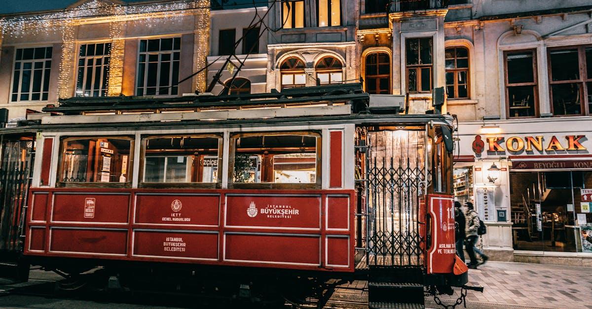Les meilleurs cafés-bars et restaurants à Beyoğlu, Istanbul, Turquie ...